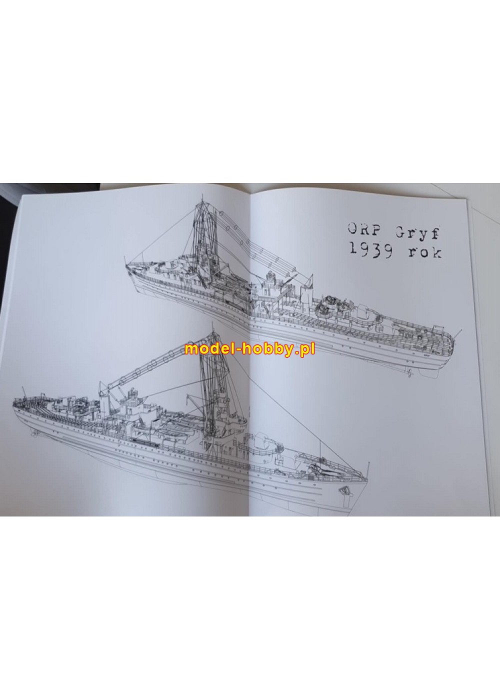 ORP Gryf (1939) i szkielet wyciety laserem